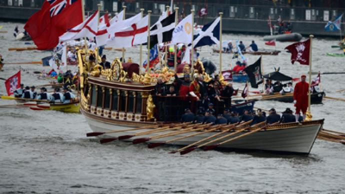 Royal Thames Pageant: Thousand boats take to river on Queen’s diamond ...