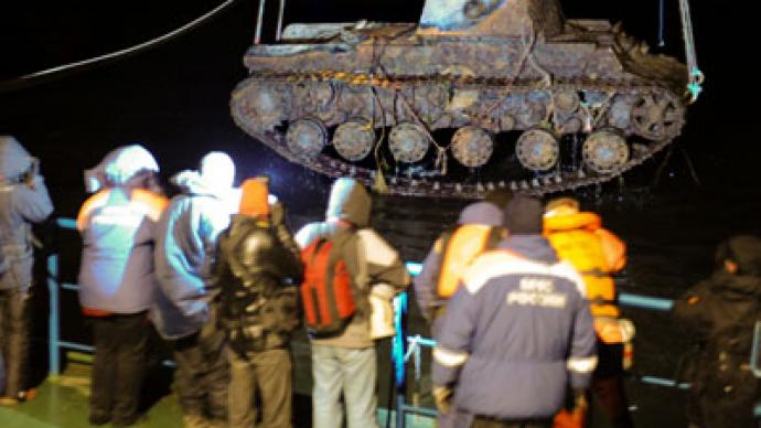 WWII tank recovered from riverbed (VIDEO) — RT World News