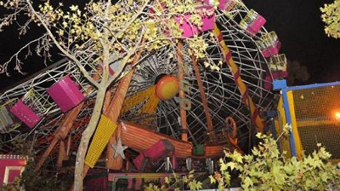 Tornado hits Spanish fairground, injures 35 workers (VIDEO) — RT World News