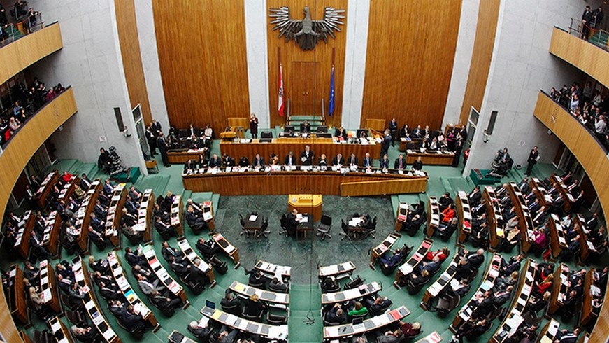 Autriche: 260 000 signatures pour une sortie de l’UE — RT en français