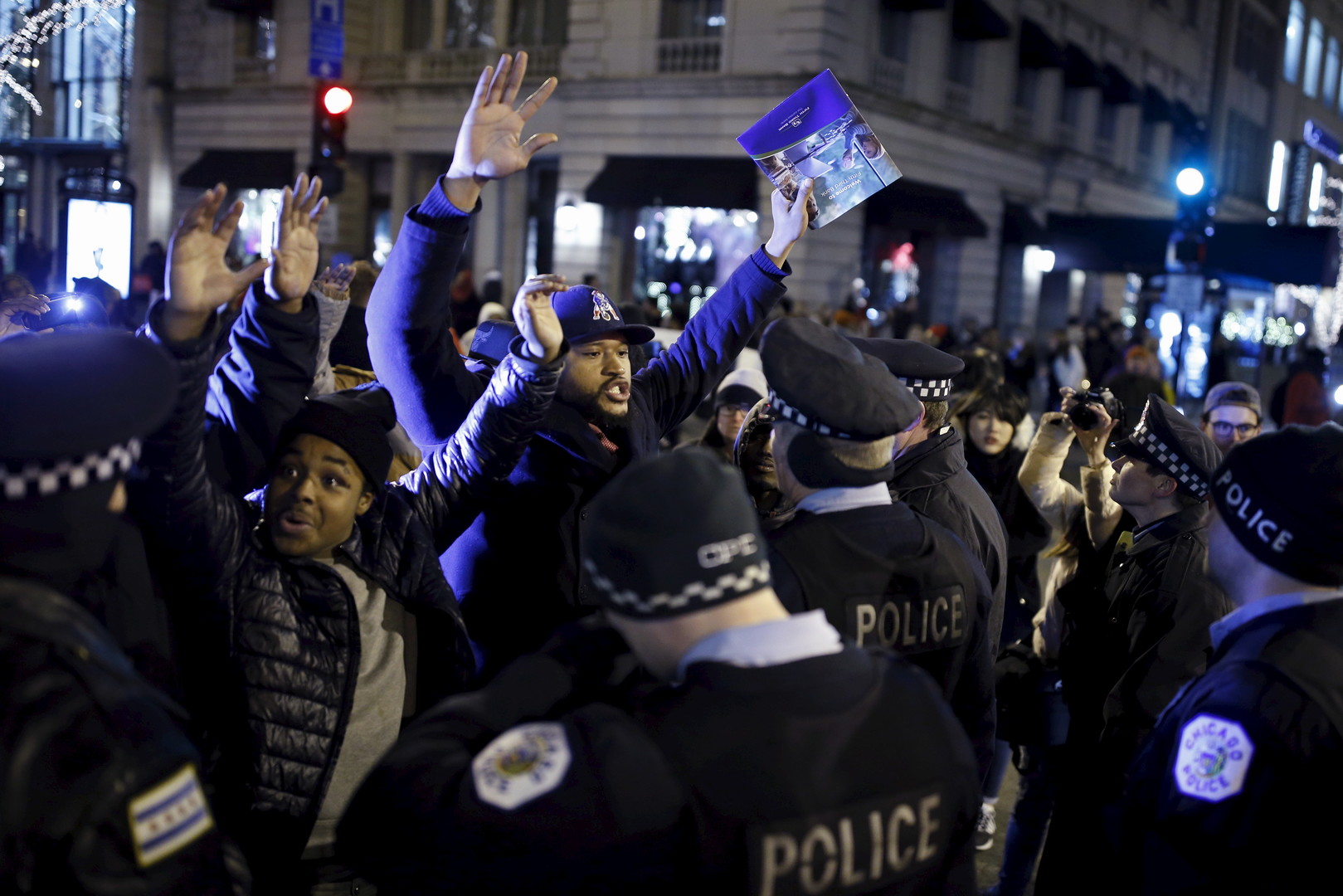 Chicago : appelé pour une scène de ménage, le policier tue par accident ...