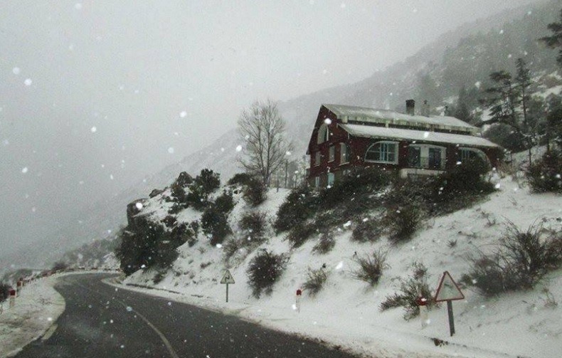 Quand l’Algérie se réveille sous 90 centimètres de neige… (PHOTOS) — RT ...
