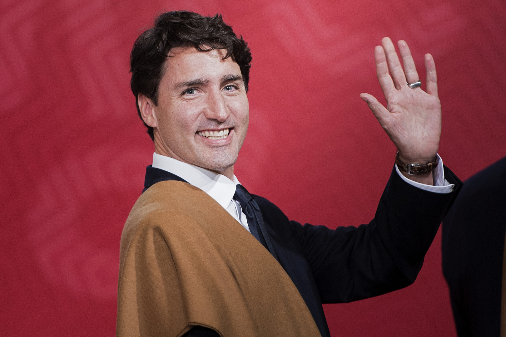 Fidel Castro, un «leader remarquable» : Justin Trudeau vilipendé pour ...