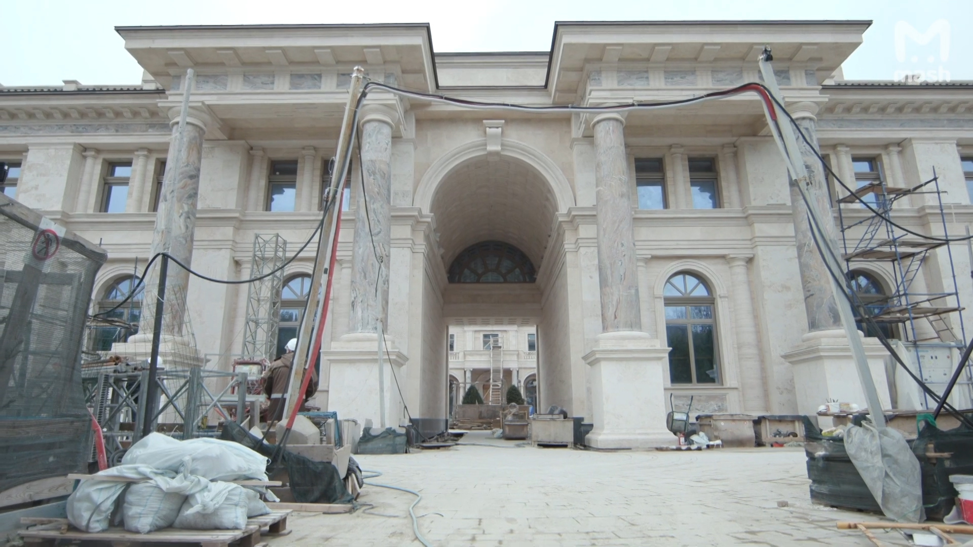 L'opulent «palais de Poutine» présenté par Navalny confronté à des ...