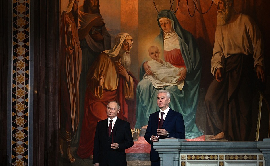 Poutine a souhaité Pâques aux Russes et aux chrétiens orthodoxes — RT ...