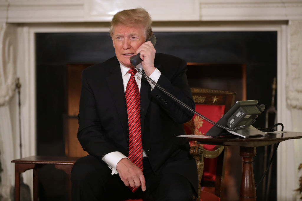 Trump Dit Avoir Eu Une Conversation Téléphonique Avec Poutine Rt En