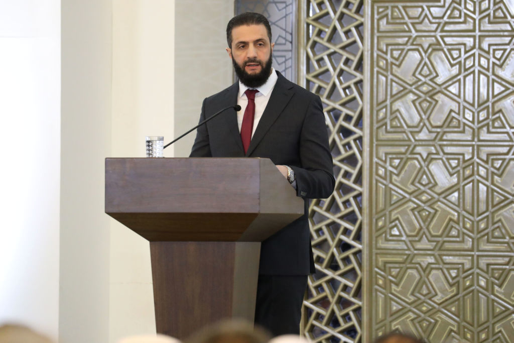Syrie : le président par intérim, Ahmed al-Charaa, annonce un nouveau ...