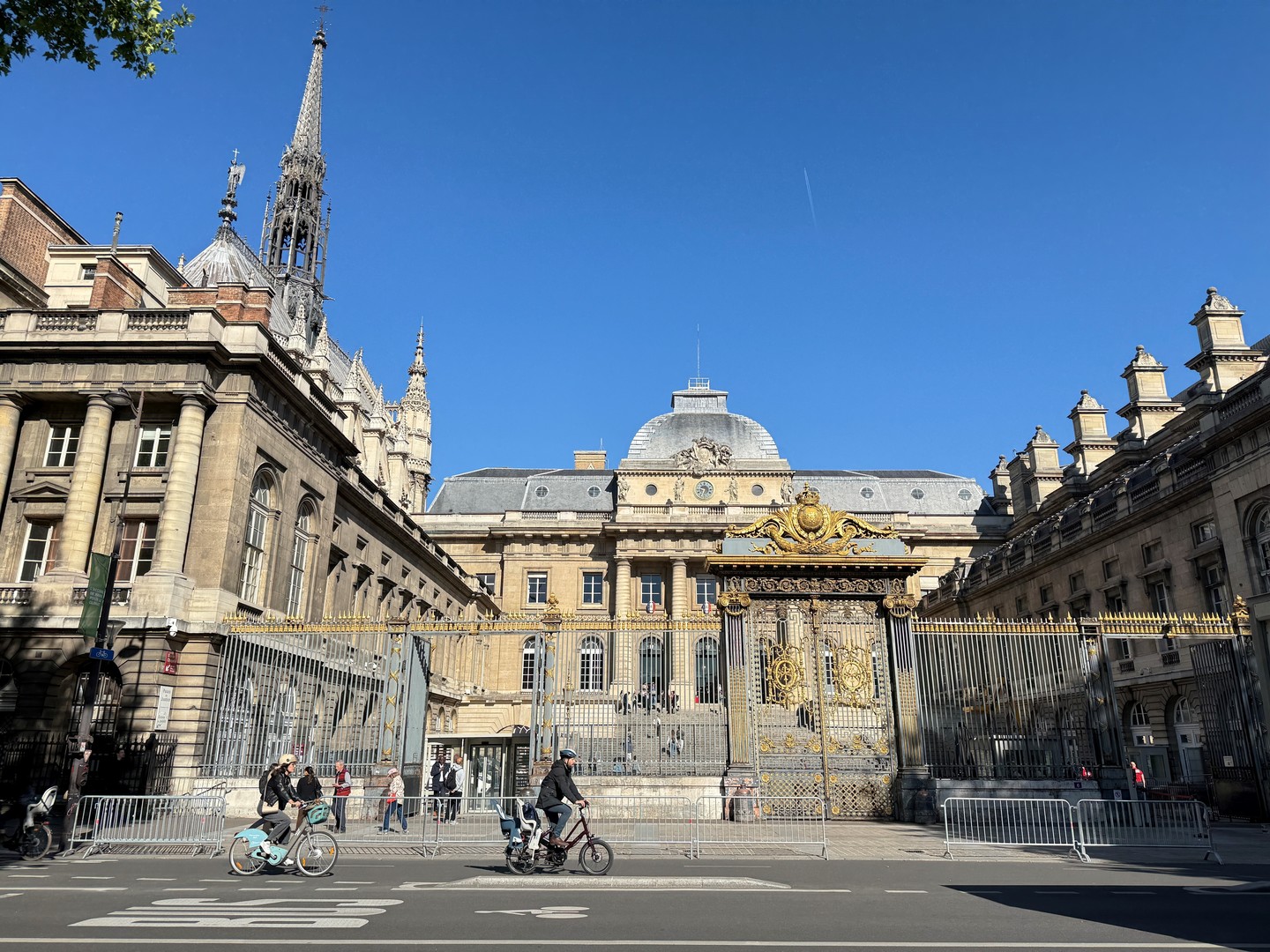 Affaire Bétharram : 17 nouvelles plaintes pour violences et abus ...