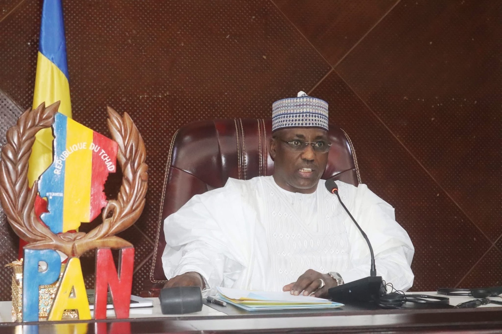 Le Tchad envisagerait de réviser l’article 77 de la Constitution — RT ...