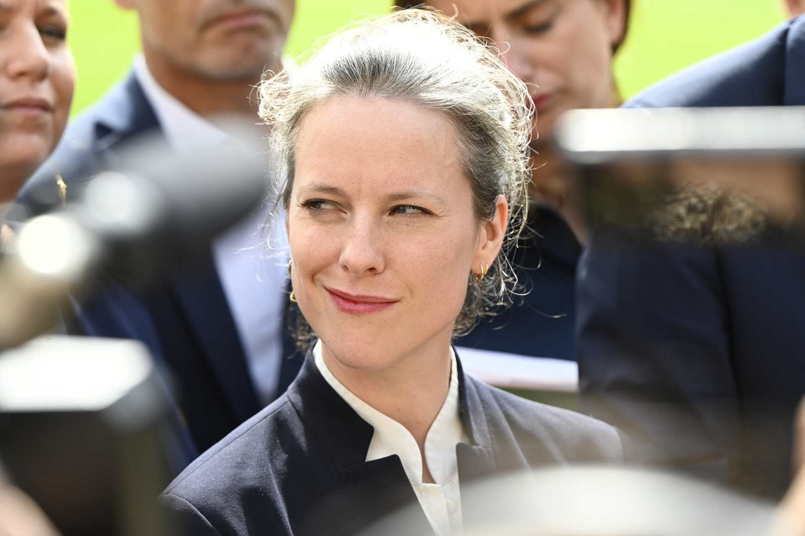 Lucie Castets envisage une candidature aux législatives à Paris face à ...
