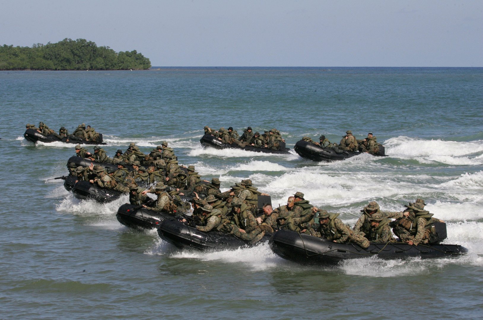 صحيفة: واشنطن تنظر في توسيع وجودها العسكري في آسيا لدرء "التهديد ...