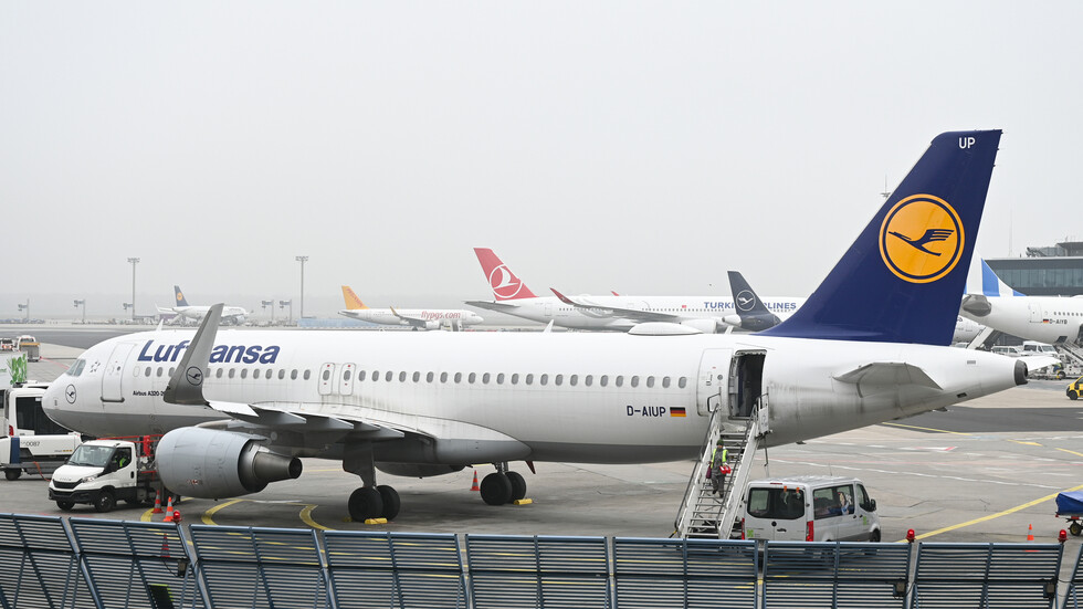 جماعة Killnet للهاكرز تتبنّى تعطيل أنظمة شركة "لوفتهانزا" - RT Arabic