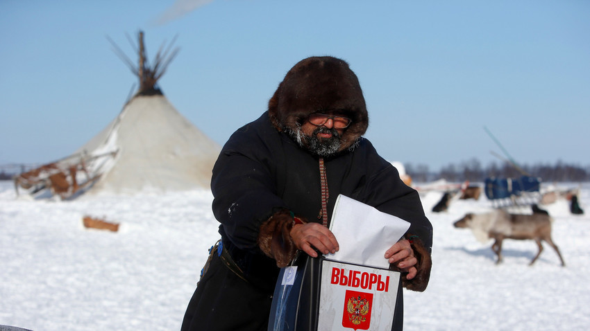 Видео: Како гласају номадски народи - Russia Beyond на српском