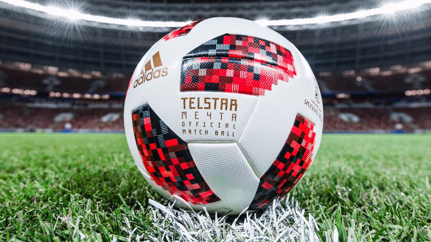 Às vésperas das quartas de final, Adidas lança nova bola para a Copa ...