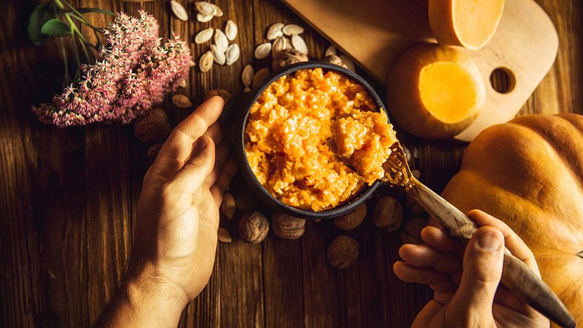 4 Russian stove recipes that are doable at home - Russia Beyond