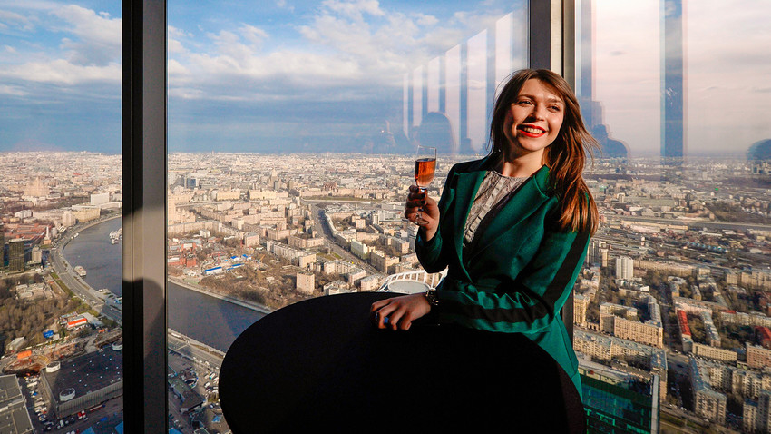 7 BREATHTAKING observation decks for spectacular views of Moscow ...