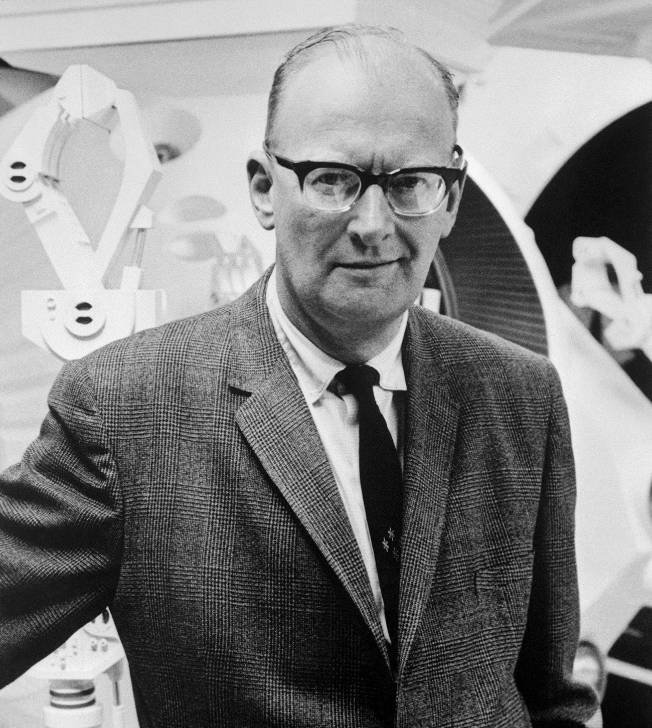 How British Writer Arthur C Clarke TRICKED A Famous Soviet Sci fi Mag 