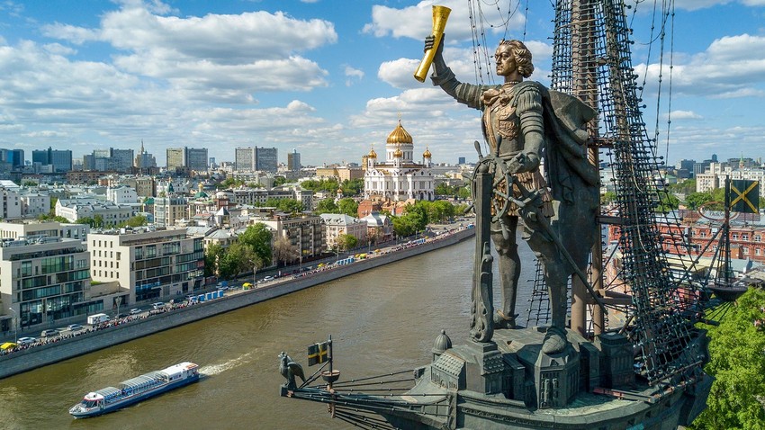 5 most controversial monuments in Moscow - Russia Beyond