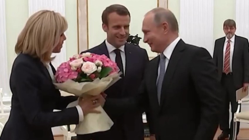 El presidente Putin domina bien el ‘flower power’ y estas imágenes lo ...