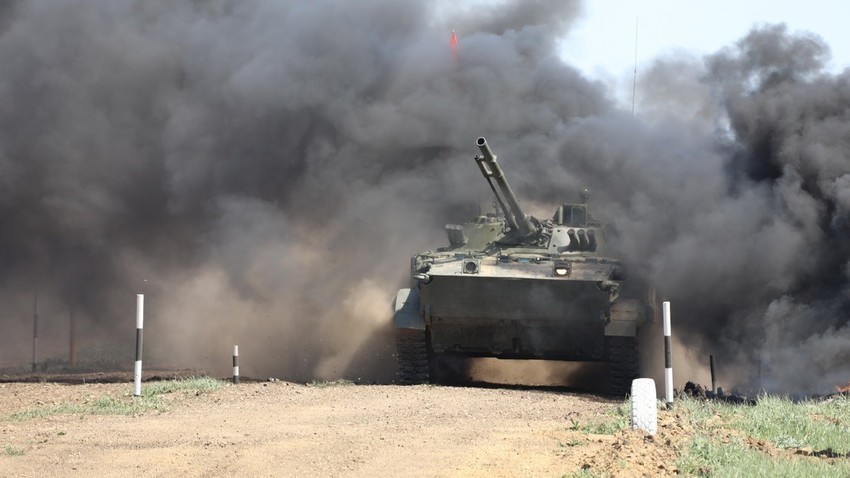 Vídeo registra tanques BMP-2 em eliminatória para os jogos ...