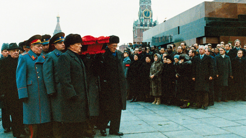 The Soviet Union's LARGEST funerals (PHOTOS) - Russia Beyond