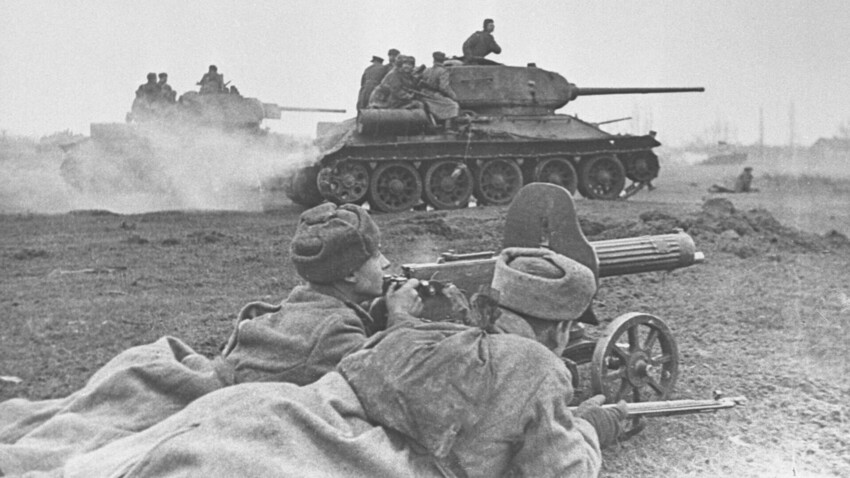 Bagaimana Tentara Merah Melancarkan Serangan ‘Blitzkrieg’ ala Soviet ...