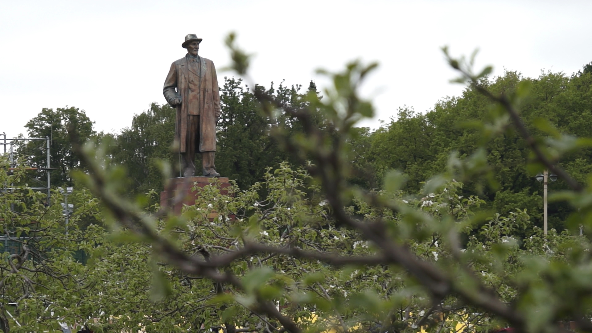 Soviet Exhibition Centre turned into a Cherry Orchard - Russia Beyond