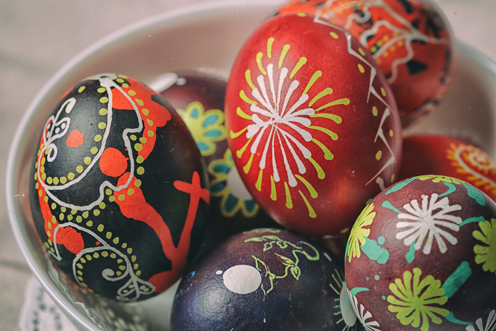 Learn to decorate eggs on the eve of the Orthodox Easter - Russia Beyond