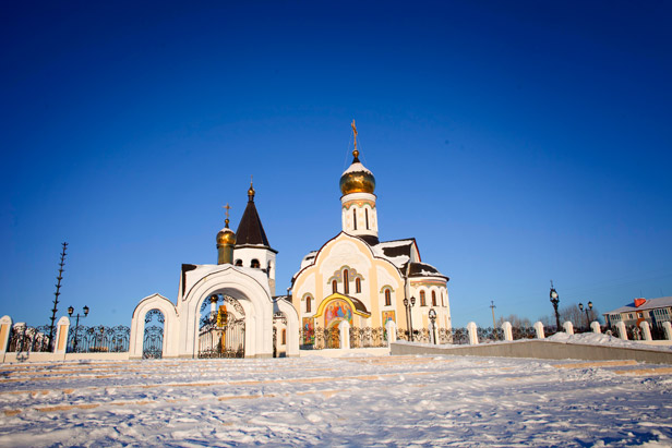 Yugorsk, the town of snow, indigenous people and gas pumping - Russia ...