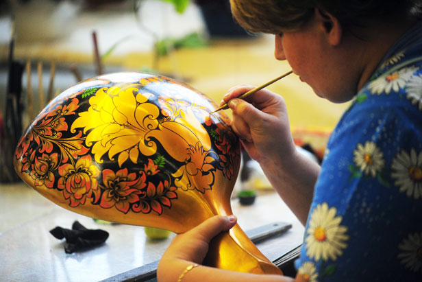 Keeping traditional Russian wood craft alive - Russia Beyond