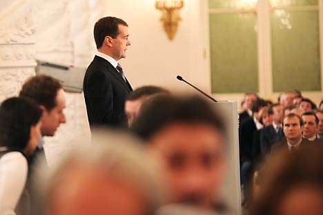 Medvedev pensa al Cremlino nel 2018 - Russia Beyond - Italia